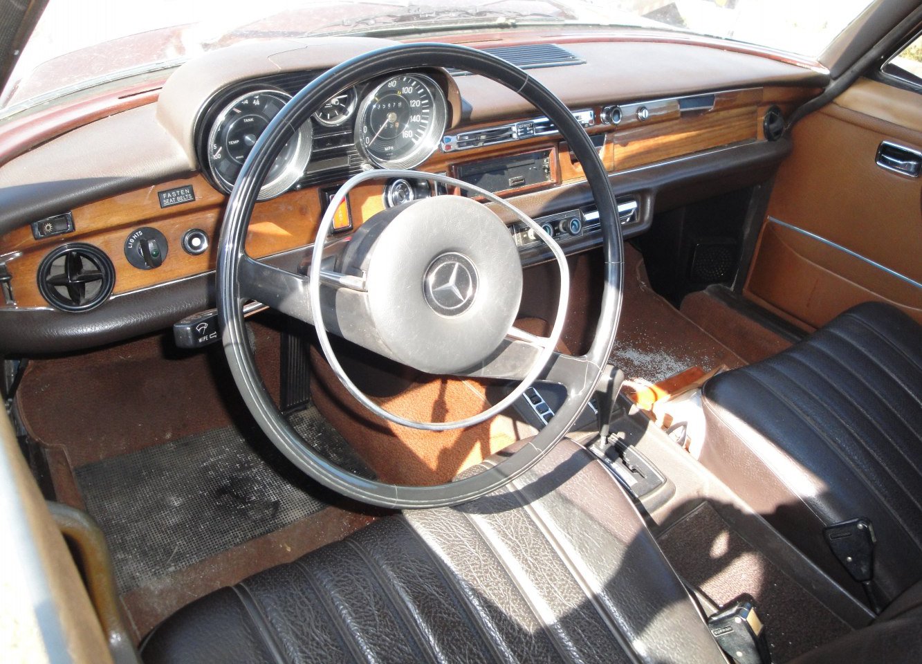 Mercedes-Benz S-class SEL (W108) 280 SEL 4.5 V8 (198 Hp) Automatic